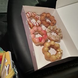 MOCHINUT - EDMONDS - Updated October 2025 - 152 Photos & 58 Reviews ...