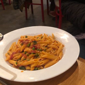 TRE PIZZA, PASTA, BEER GARDEN - Updated May 2024 - 266 Photos & 350 ...