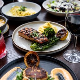 BOURBONS CRAFT KITCHEN AND BAR - Updated October 2025 - 133 Photos & 75 ...