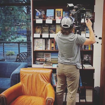 ROUNDABOUT BOOKS - Updated April 2025 - 51 Photos & 36 Reviews - 900 NW ...