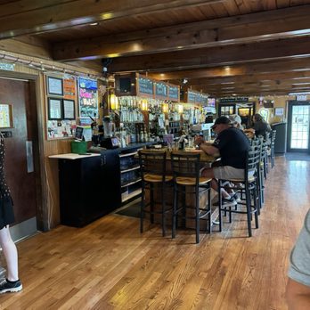 THE TOM X PUB - Updated October 2025 - 120 Photos & 173 Reviews - 100 ...