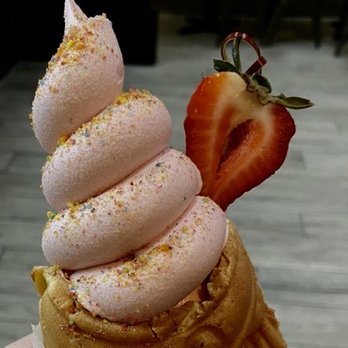 SNOWTIME - Updated August 2024 - 1137 Photos & 536 Reviews - 2095 North ...