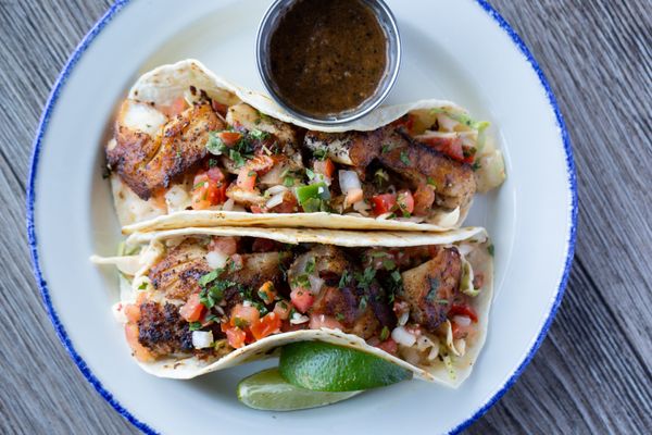 LINE & LURE SEAFOOD KITCHEN & TAP - Updated May 2025 - 487 Photos & 263 ...