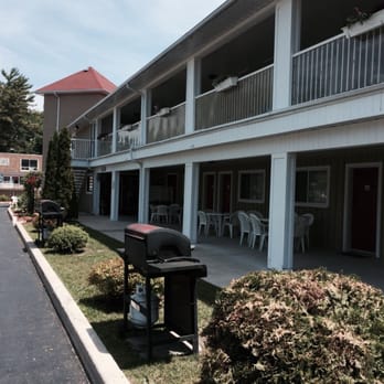 SAGA RESORT - Updated March 2024 - 14 Photos - 88 Main Street, Wasaga ...