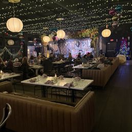 HAWKEYE & HUCKLEBERRY LOUNGE - Updated July 2025 - 111 Photos & 113 ...