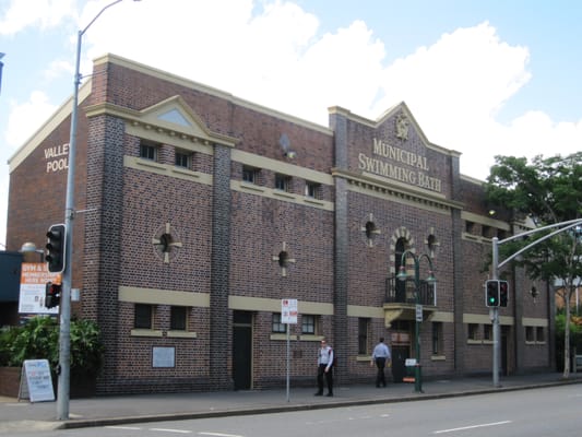 FORTITUDE VALLEY SWIMMING POOL - Updated May 2024 - 432 Wickham St ...