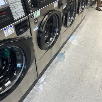 LAUNDRY PLUS - Updated April 2025 - 1010 E Mitchell Ave, Waterloo, Iowa ...