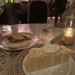 MONA - Updated December 2025 - 140 Photos & 72 Reviews - 1308 Chestnut ...