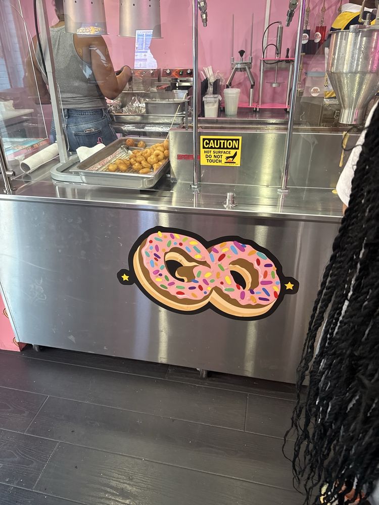 GO DONUTS - Updated October 2025 - 2309 2nd Ave, New York, New York ...