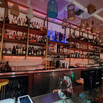 ELIA - Updated October 2025 - 1515 Photos & 557 Reviews - 1520 Locust ...