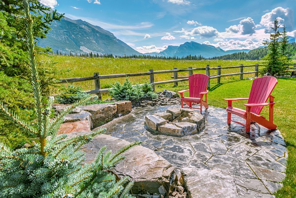 SOLKOR - Updated November 2025 - 31 Photos - 801 8 Street, Canmore ...