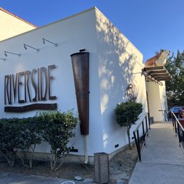 RIVERSIDE CLUBHOUSE - Updated January 2026 - 869 Photos & 765 Reviews ...