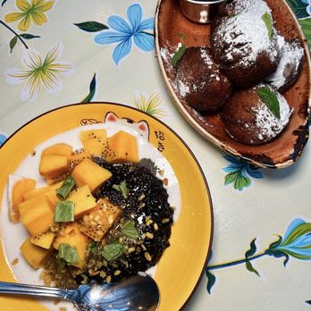 MOTT ST - Updated March 2025 - 2017 Photos & 1079 Reviews - 1401 N ...