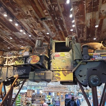 BASS PRO SHOP - Updated December 2025 - 75 Photos & 46 Reviews - 750 ...
