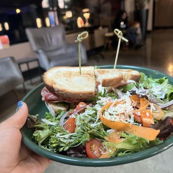 FROTH - Updated April 2025 - 268 Photos & 147 Reviews - 1515 W Monroe ...