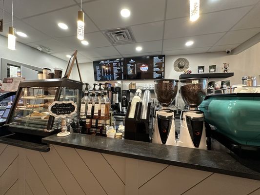 KNOWLEDGE PERK - Updated November 2024 - 4036 River Oaks Dr, Myrtle ...