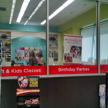 MICHAELS - Updated December 2025 - 15 Photos - 1616 W Mason St, Green ...