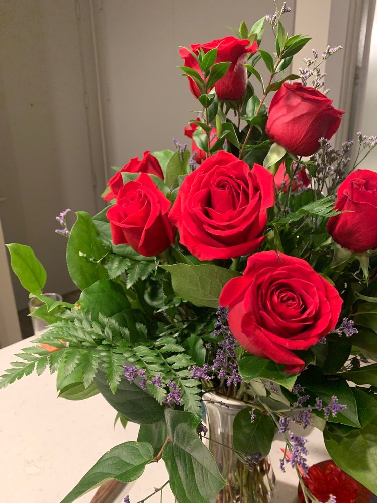 ALLEN FLOWER & GIFT SHOP - 17 Photos & 15 Reviews - Florists - 102 E ...