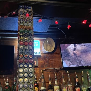 ROWDY BEAVER DEN - Updated October 2025 - 39 Photos & 66 Reviews - 45 ...