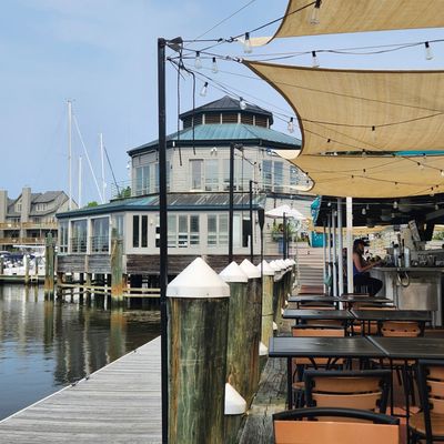 BEACON WATERFRONT GALLEY AND BAR - Updated December 2025 - 40 Photos ...