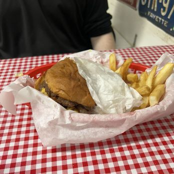 DUBL-R OLD FASHIONED HAMBURGERS - Updated March 2025 - 125 Photos & 210 ...