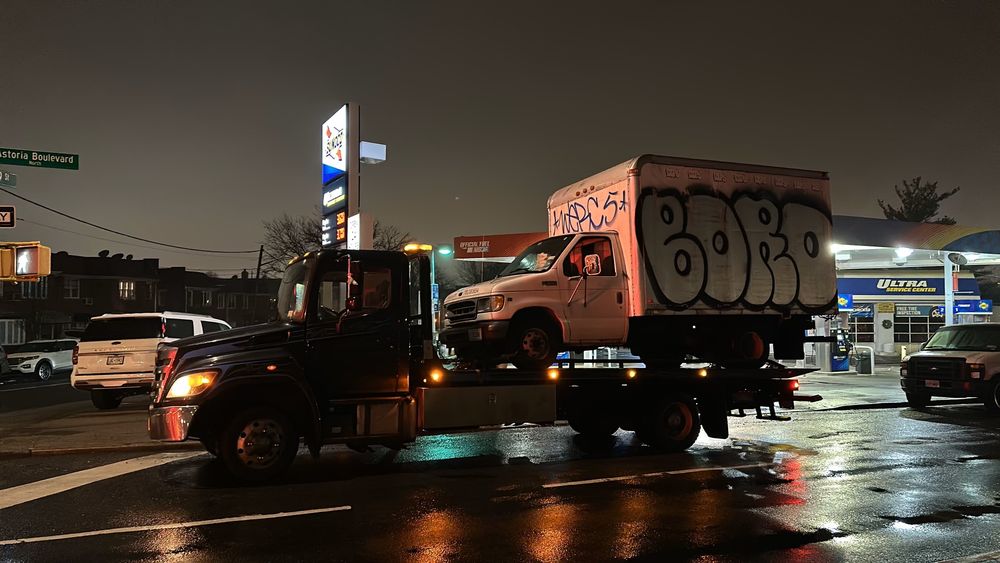 SUPREME A1 TOWING - Updated December 2025 - 15 Photos - 121 Bedell St ...