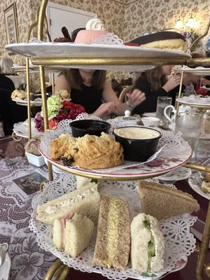 BRAMBLES ENGLISH TEA ROOM - Updated July 2025 - 130 Photos & 76 Reviews ...