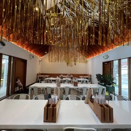 SIP PHO - Updated October 2025 - 831 Photos & 474 Reviews - 512 W 29th ...