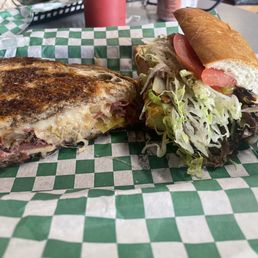 THE DELI LAMA - Updated January 2025 - 79 Photos & 113 Reviews - 150 ...