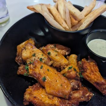 4PLAY KITCHEN & COCKTAILS - Updated December 2025 - 95 Photos & 36 ...