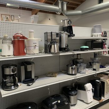 GOODWILL STORE & DONATION CENTER - Updated September 2025 - 132 Photos ...