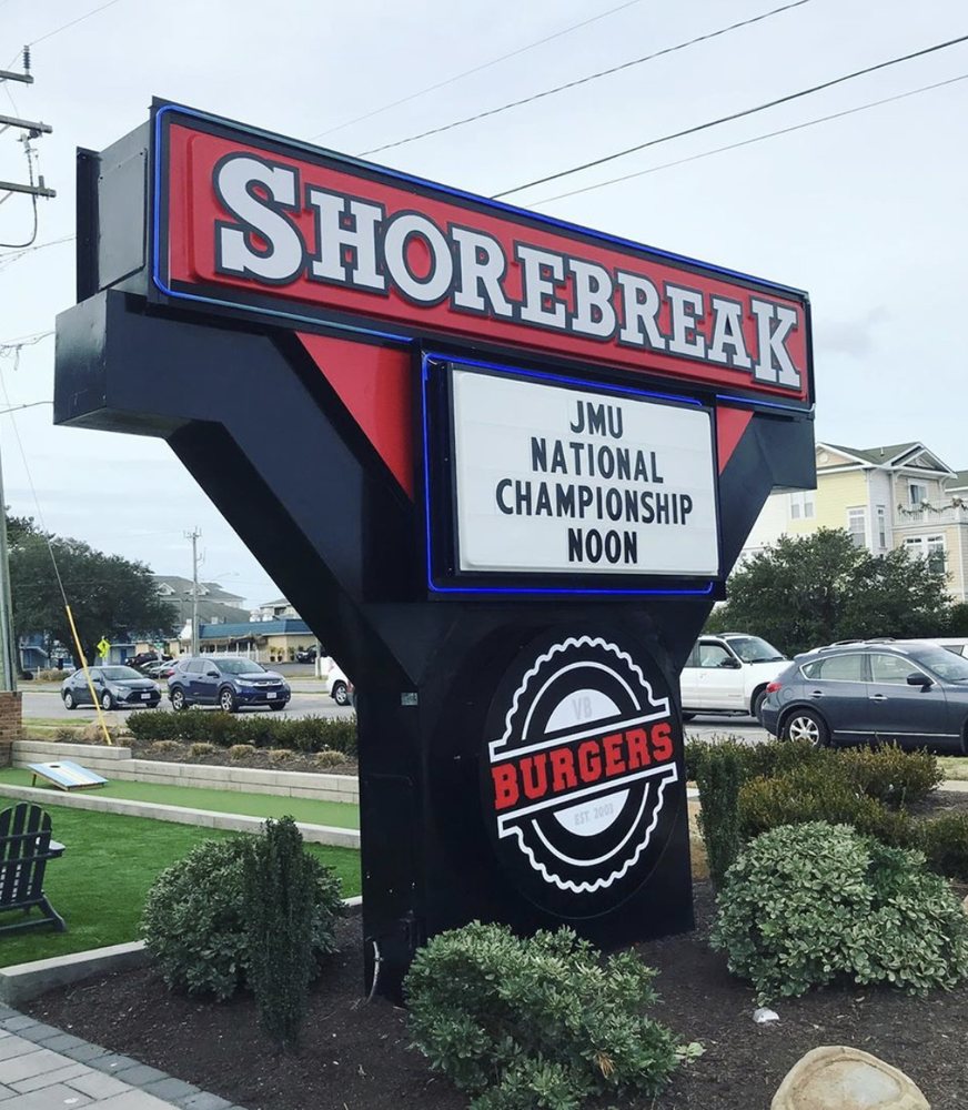 SHOREBREAK PIZZA & TAPHOUSE - Updated December 2025 - 649 Photos & 577 ...