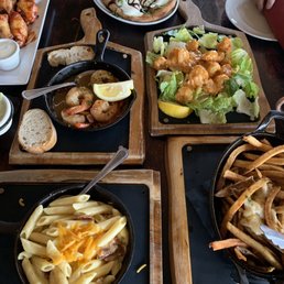 DEMETRIS WOODSTONE TAVERNA - 532 Photos & 563 Reviews - 101 Main St ...