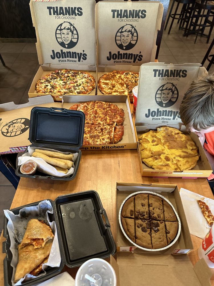 JOHNNY’S PIZZA HOUSE - Updated March 2024 - 29 Photos & 65 Reviews ...