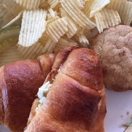 TWO SISTER’S PECAN HOUSE - Updated October 2025 - 20 Photos & 31 ...