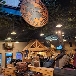 THE SKI HUT - Updated September 2025 - 17 Photos & 24 Reviews - 1032 E ...