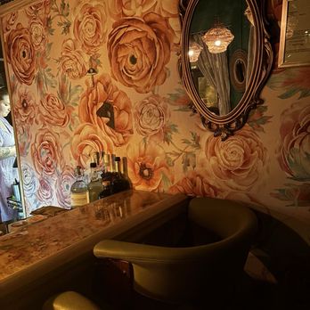 LILITH - Updated December 2025 - 472 Photos & 113 Reviews - 238 Spahr ...