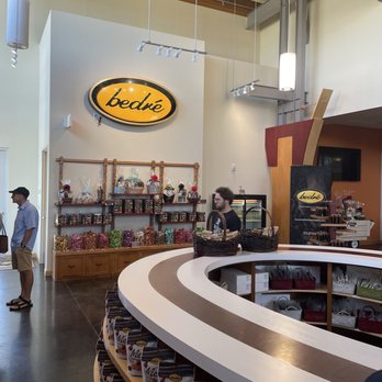 BEDRÉ FINE CHOCOLATE - Updated December 2025 - 62 Photos & 36 Reviews ...