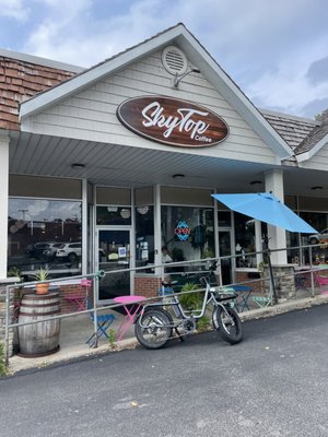 SKYTOP COFFEE - Updated September 2025 - 73 Photos & 53 Reviews - 119 W ...