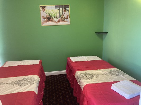 ROYALTY SPA - Updated September 2025 - 28 Photos & 28 Reviews - 3770 W ...