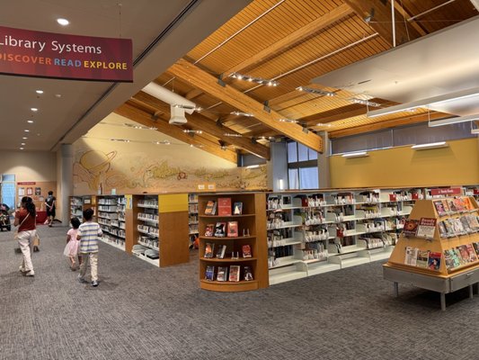 KIRKLAND LIBRARY - Updated December 2025 - 56 Photos & 47 Reviews - 308 ...