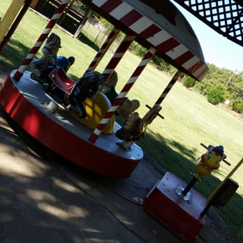 PICKLES GAP VILLAGE - Updated December 2025 - 19 Photos - 315 Hwy 65 N ...