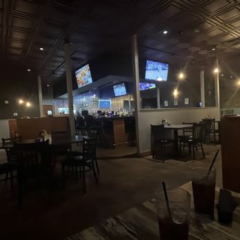 ROY’S BAR AND GRILL - Updated May 2025 - 121 Photos & 90 Reviews - 939 ...