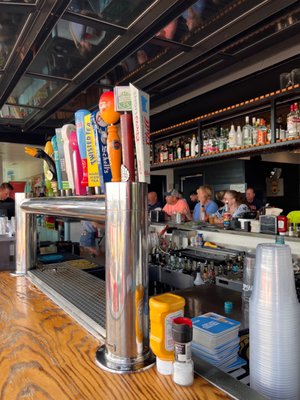 HUB 41 - 51 Photos & 62 Reviews - 104 W Lake Dr, Detroit Lakes ...