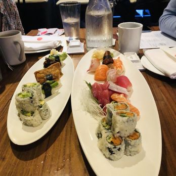 PERRY’S RESTAURANT - Updated November 2024 - 846 Photos & 900 Reviews ...