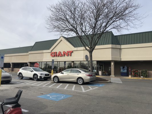 GIANT - Updated September 2024 - 11 Photos & 22 Reviews - 950 Baltimore ...