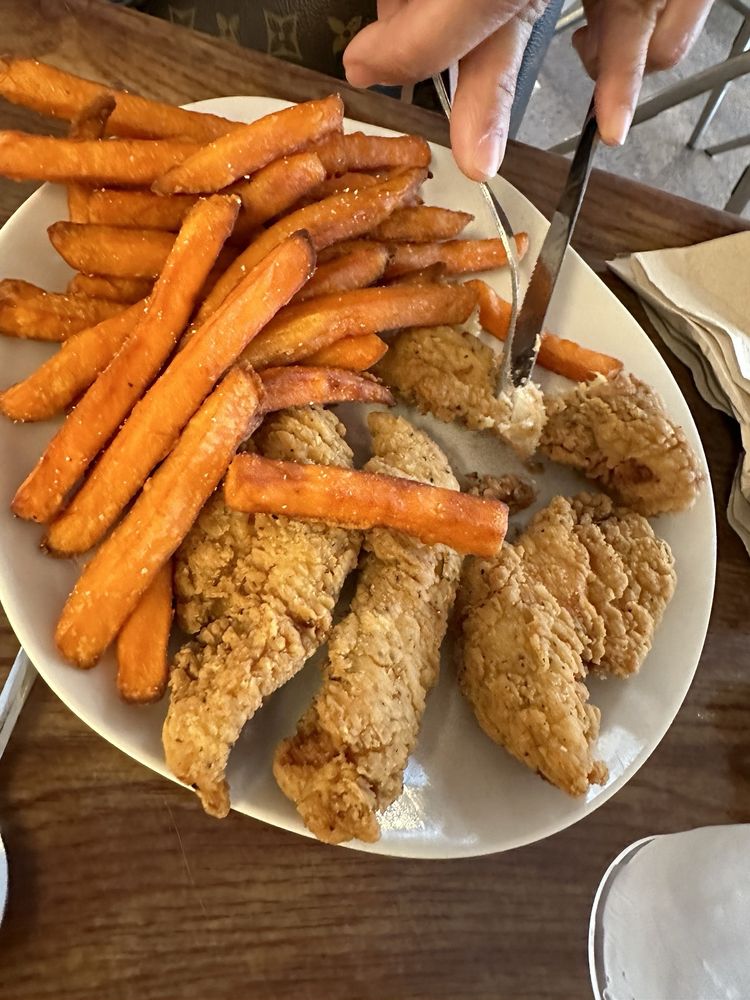 CASCADE CAFE - Updated October 2025 - 46 Photos & 60 Reviews - 4TH And ...