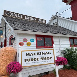 MARSHALL’S FUDGE & CANDY KITCHEN - 37 Photos & 25 Reviews - 308 E ...