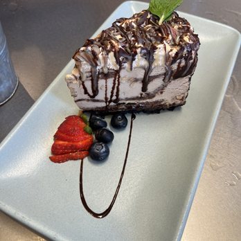 EASY ‘QUE - Updated August 2024 - 1055 Photos & 607 Reviews - 767 ...