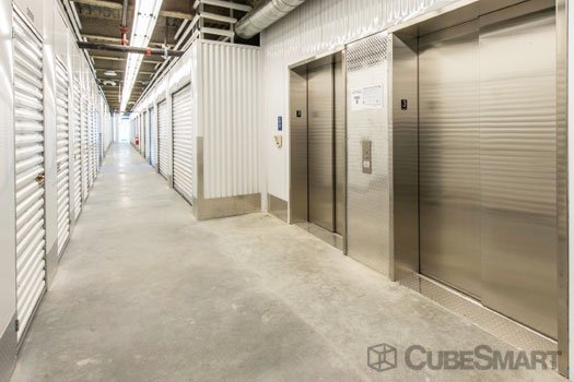 BOSTON SEAPORT SELF STORAGE - 32 Photos & 23 Reviews - 380 E St, Boston ...